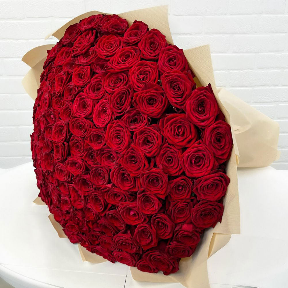 Order Bouquets of 100 Red Roses with Delivery, price